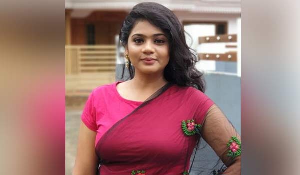 உண்மை கதையில் மேகனா எலென் - Meghana Ellen in a true story