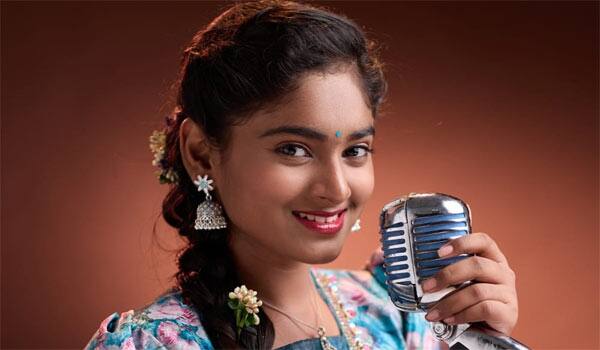 பிரதமர் அணிவித்த சால்வை : இளம் பாடகி ஸ்ரீநிதா நெகிழ்ச்சி - The shawl ...