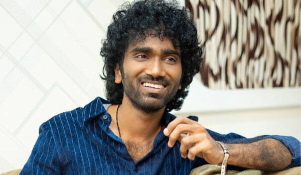 இயக்குனர், நடிகருக்கு அடுத்து தயாரிப்பாளர் அவதாரம் எடுக்கும் பிரதீப் ...