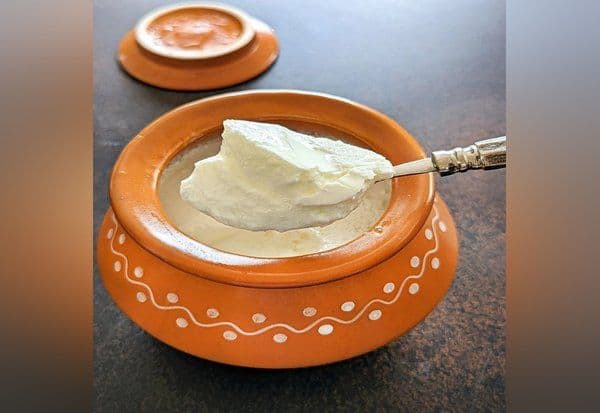 நம்மிடமே இருக்கு மருந்து: தயிர்